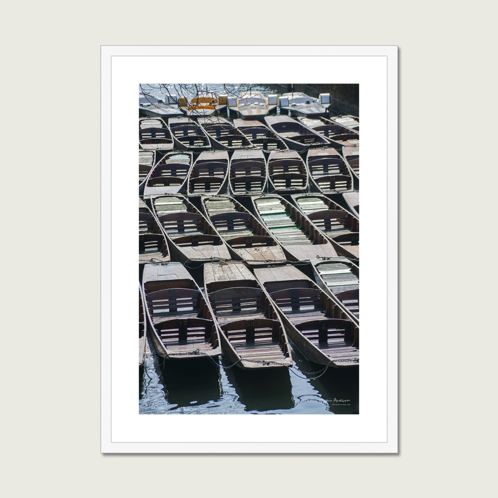 Punts at Magdalen Bridge, Oxford